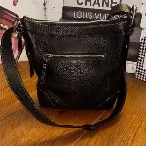 Coach | Bags | Coach Soho Black Pebbled Leather Pleated File Crossbody ...